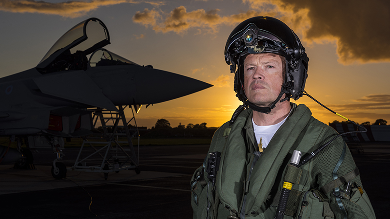 HMDs: Helmet Mounted Display